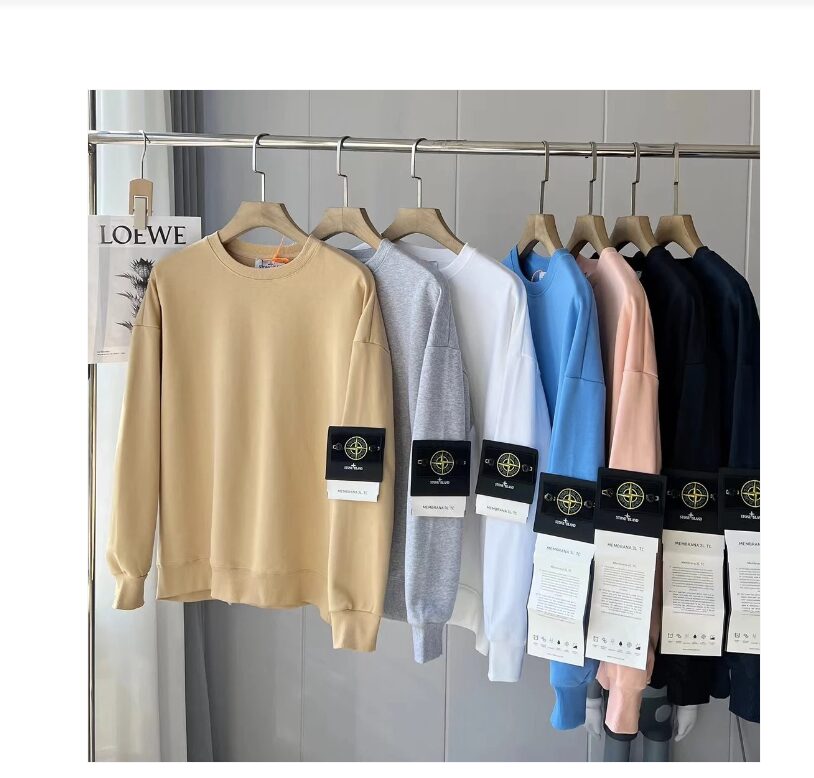 👕ROPA – 𝗚𝗼𝗹𝗱𝗲𝗻 𝗖𝗹𝗼𝘀𝗲𝘁